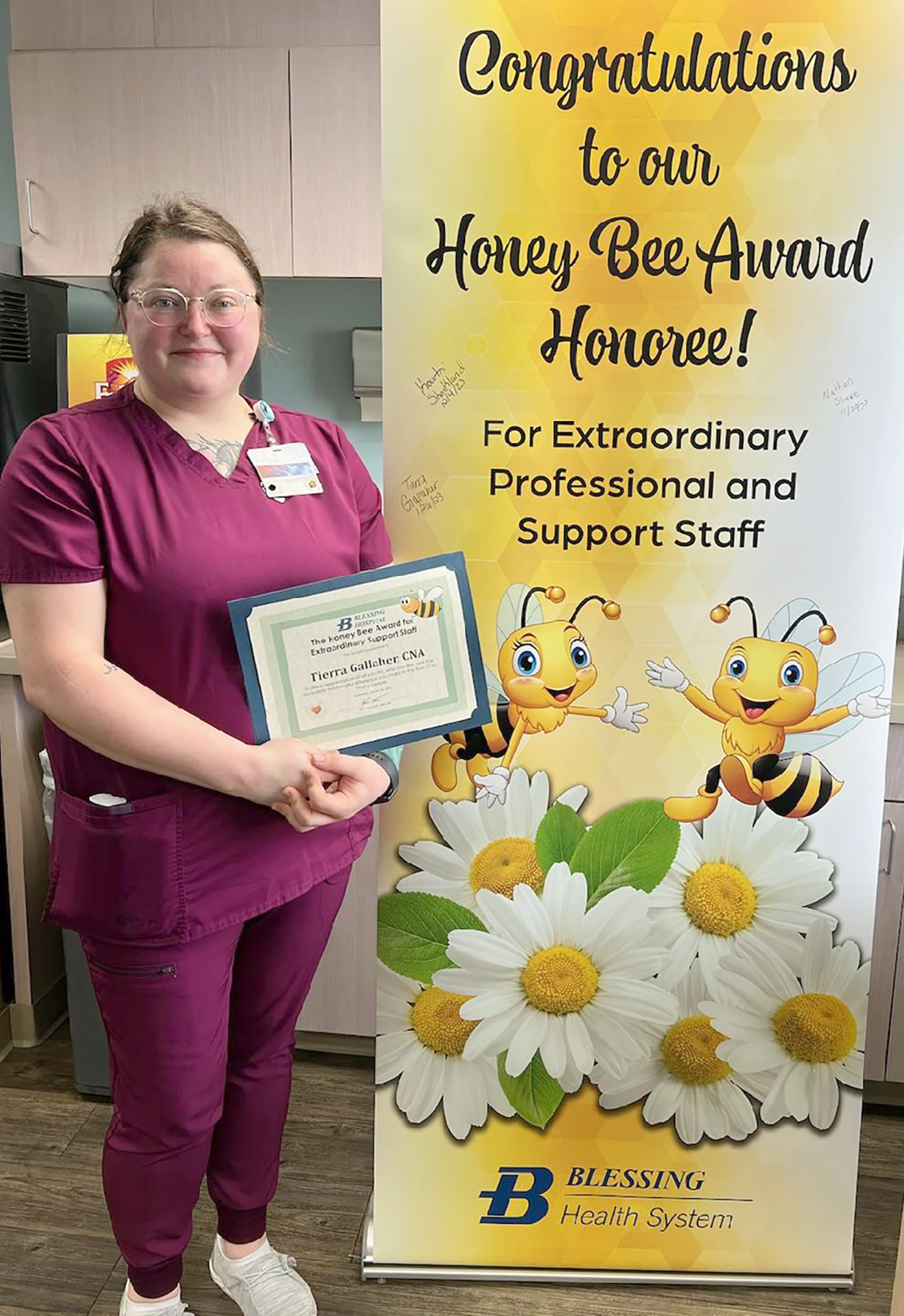 CNA/nursing student earns Honey Bee award | Blessing Health System